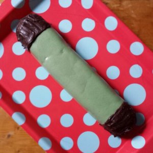 55. Giant Punschrulle – Swedish Green Marizpan Rolls | Around the World ...